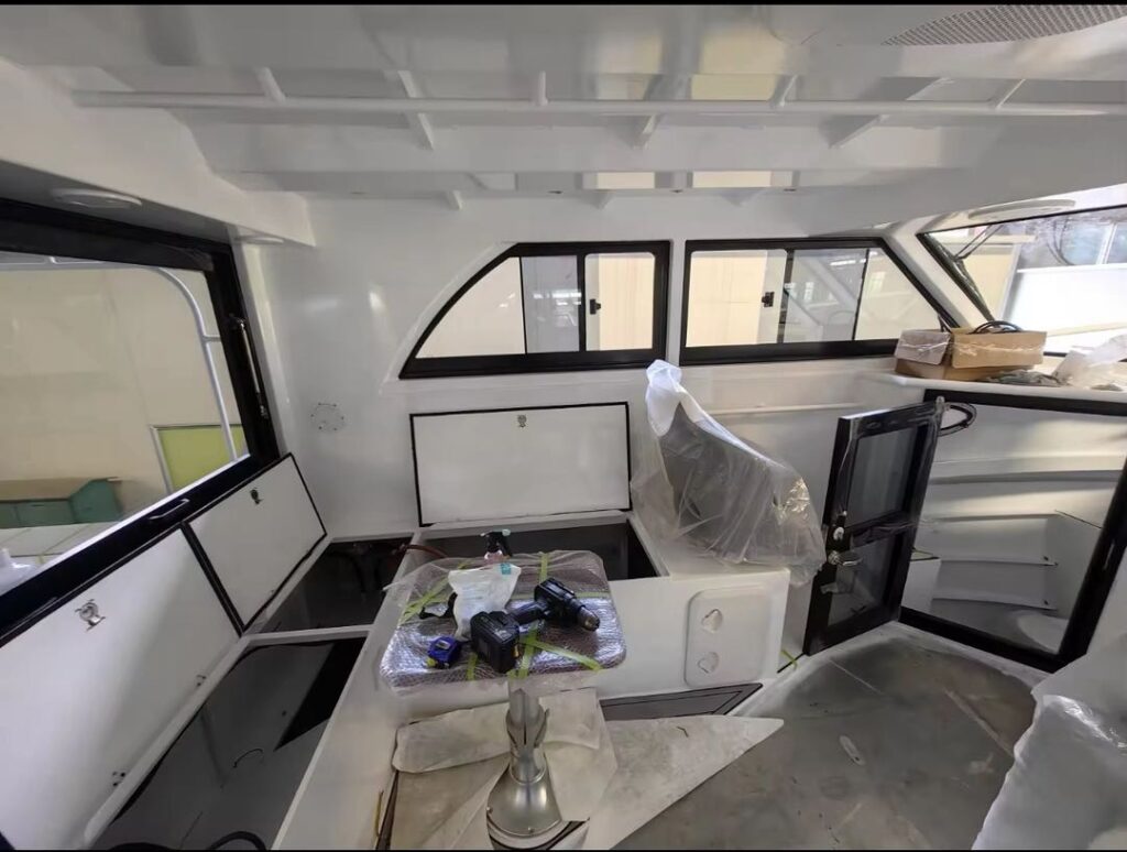 10m Shark Cat – Offshore Twin-Hull Catamaran | Sea Raider